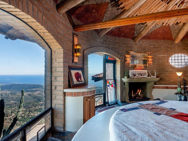 Siteline | Is This the Grooviest House in Greater Santa Barbara?