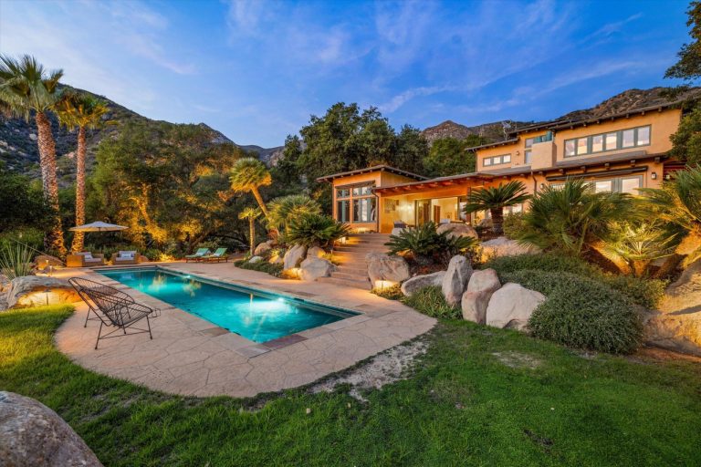 Siteline | A Cozy Compound Way Up Toro Canyon