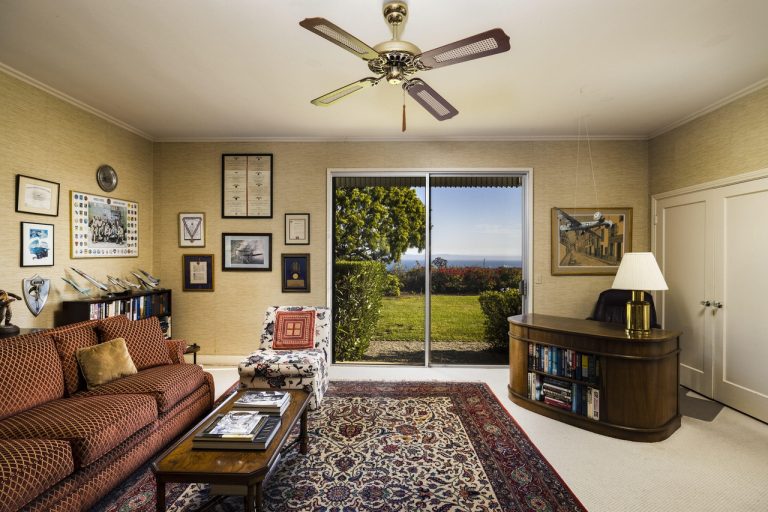Siteline | A Sweet 1950 Farmhouse on Eucalyptus Hill