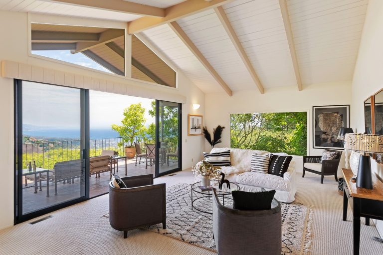 Siteline | Classic Joseph Plunkett Style in Hope Ranch