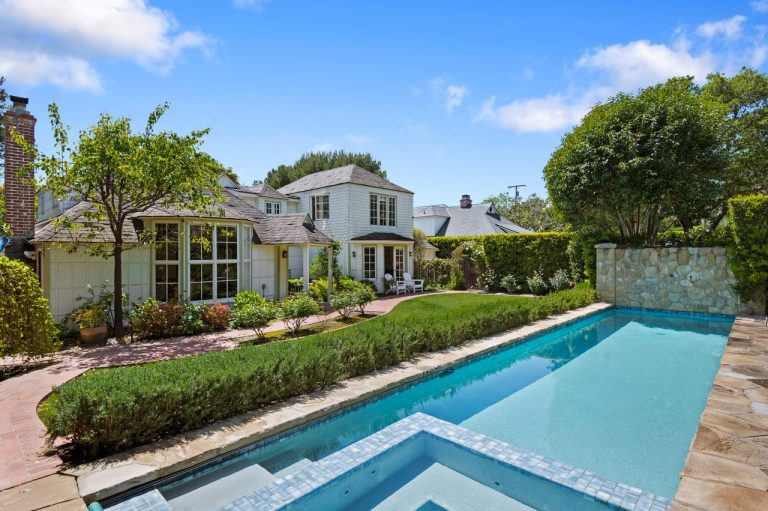 Siteline | Modern Padaro Beach Compound for $41.95 Million