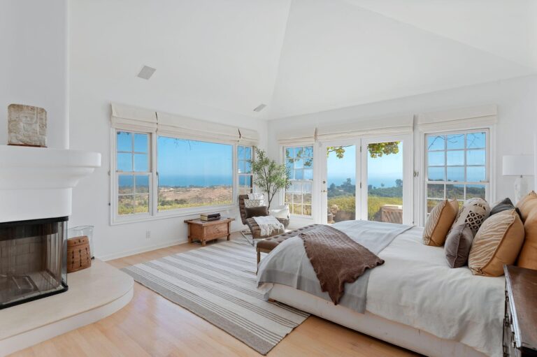 Siteline | 1980s Tudor Near the Hot Springs Trailhead