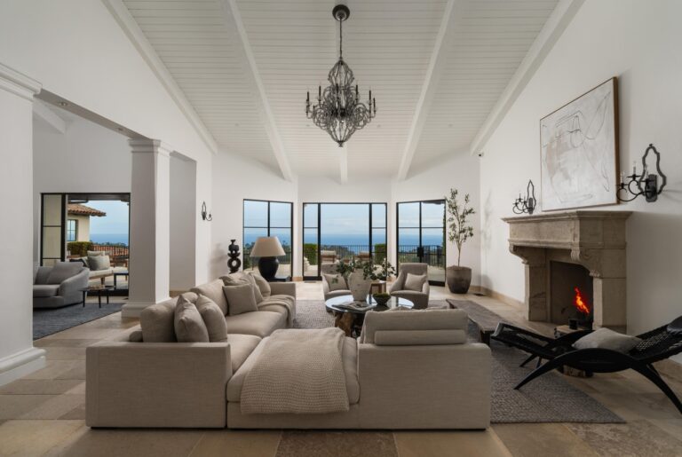 Siteline | In a Prime Position on Eucalyptus Hill