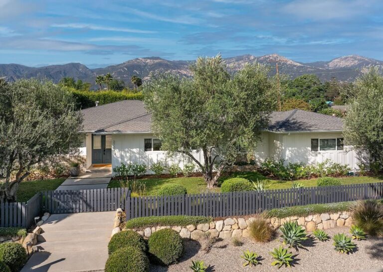 Siteline | A Modern Makeover for a Traditional Hope Ranch Compound