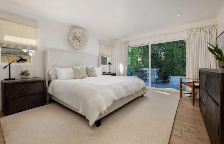 Siteline | A Modern Makeover for a Traditional Hope Ranch Compound